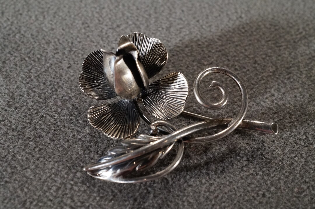 Vintage Sterling Silver Statement Pin Brooch in the Detailed Form of a ...