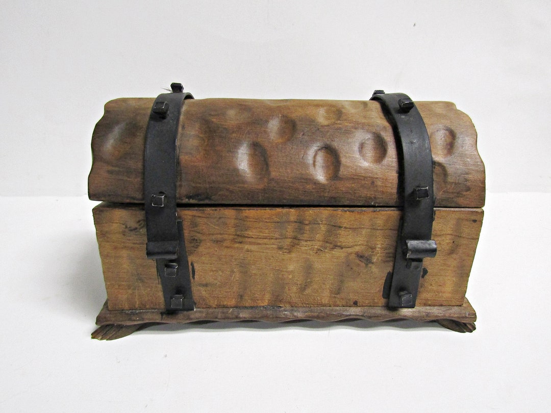 Vintage Hammered Wood Pirate Treasure Chest Trinket Jewelry Box Trunk