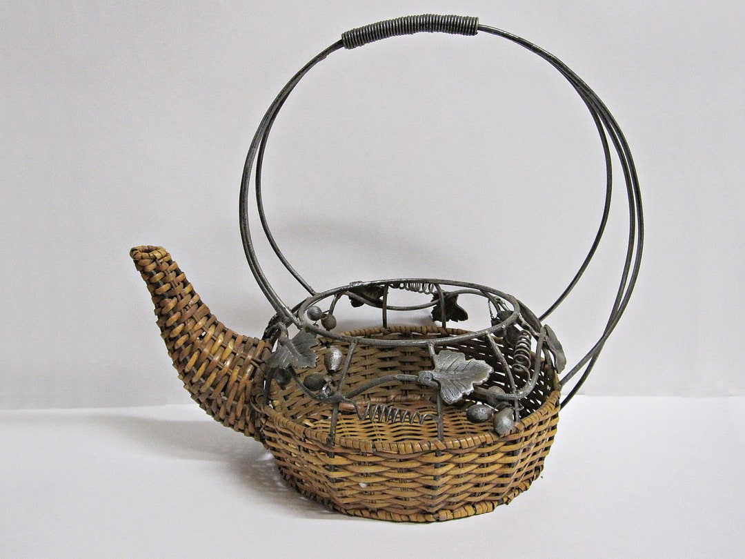Metal Wire Decorative Fruit Basket Kettle Teapot Shape With Wicker ...