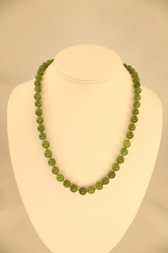 1000 bc dragon jade - Gem