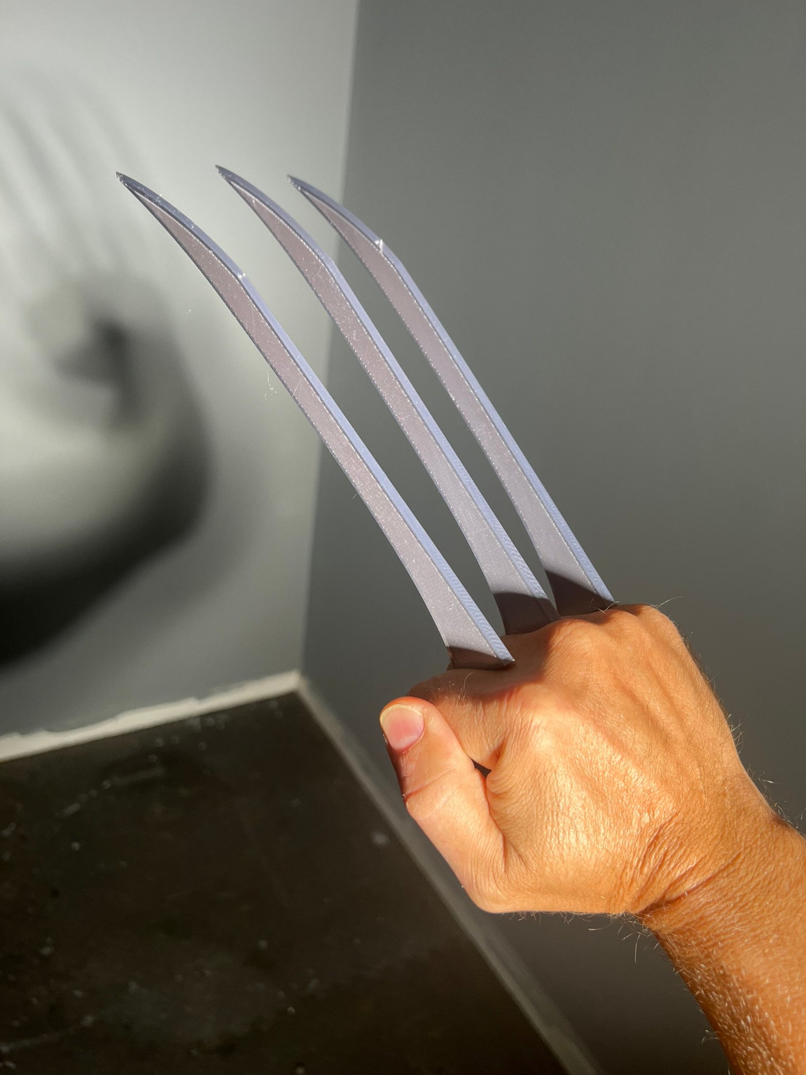 Logan Wolverine Claws - Full Pair, for TWO Hands. *ADJUSTABLE* - Glue ...