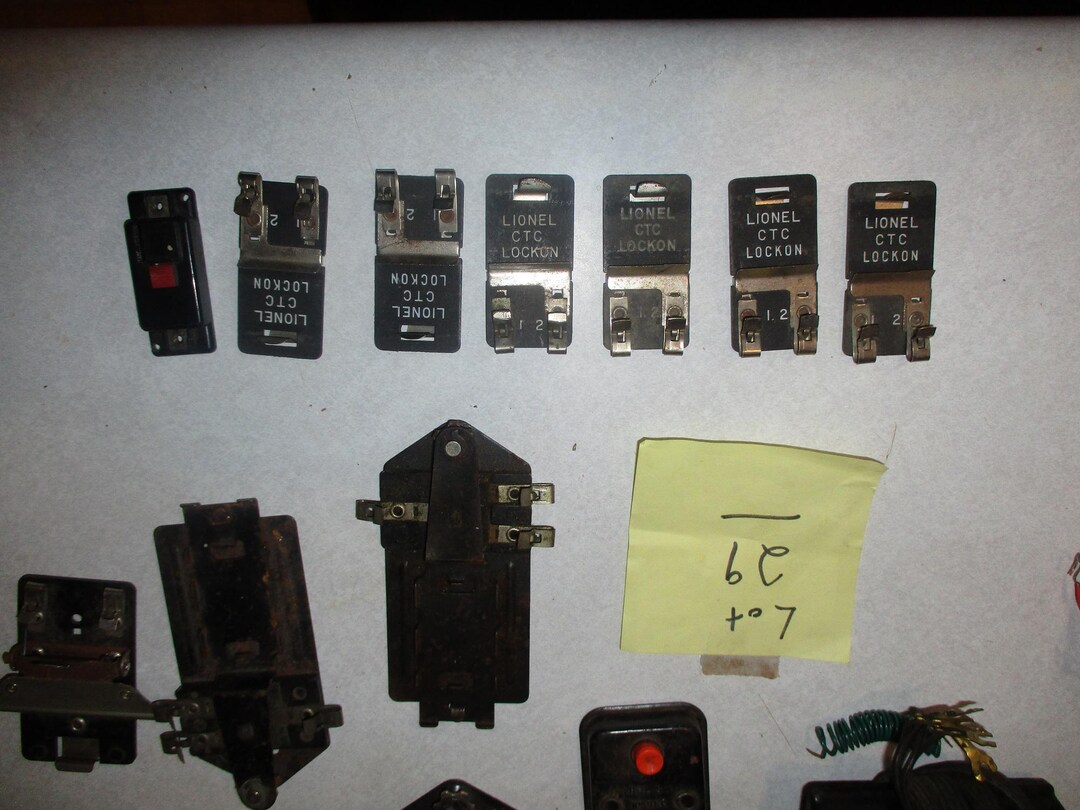 Lionel O,027 Gauge Track Accessories,153c,154c,power Clips,etc - Etsy