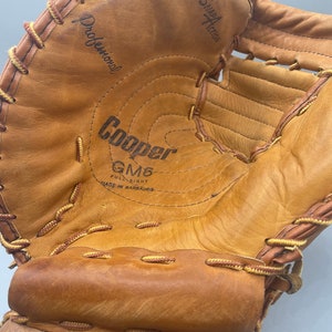 Cooper Vintage Hockey Equipment Goalie Glove Trapper Excellent ...