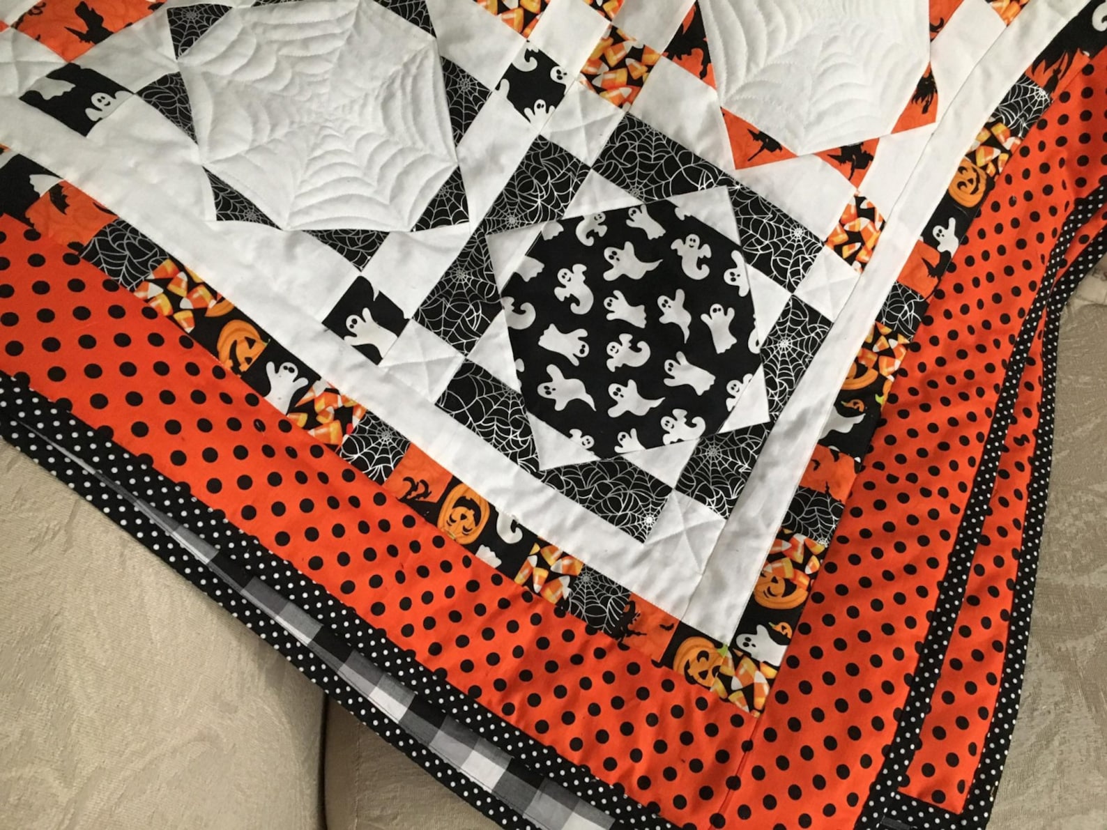 Halloween Hexes Quilt - Etsy