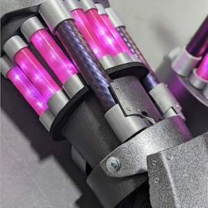 Earth 42 Prowler Miles Gauntlet Prop DIY Kit (cosplay, Convention ...