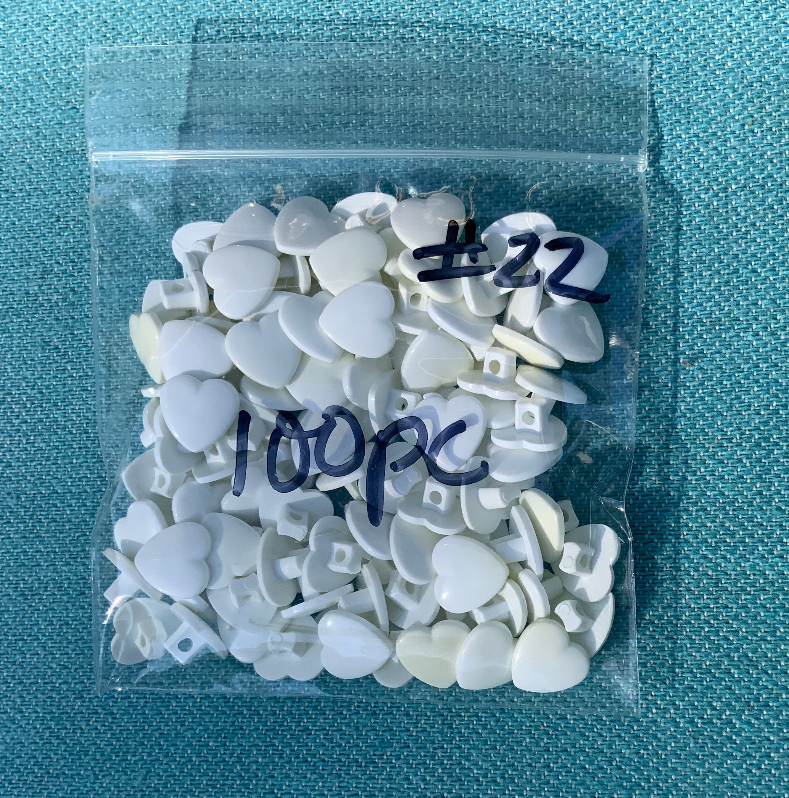 White Heart Buttons, 100 Pieces, Vintage Tiny Button, Plastic, 10mm, 3/ ...