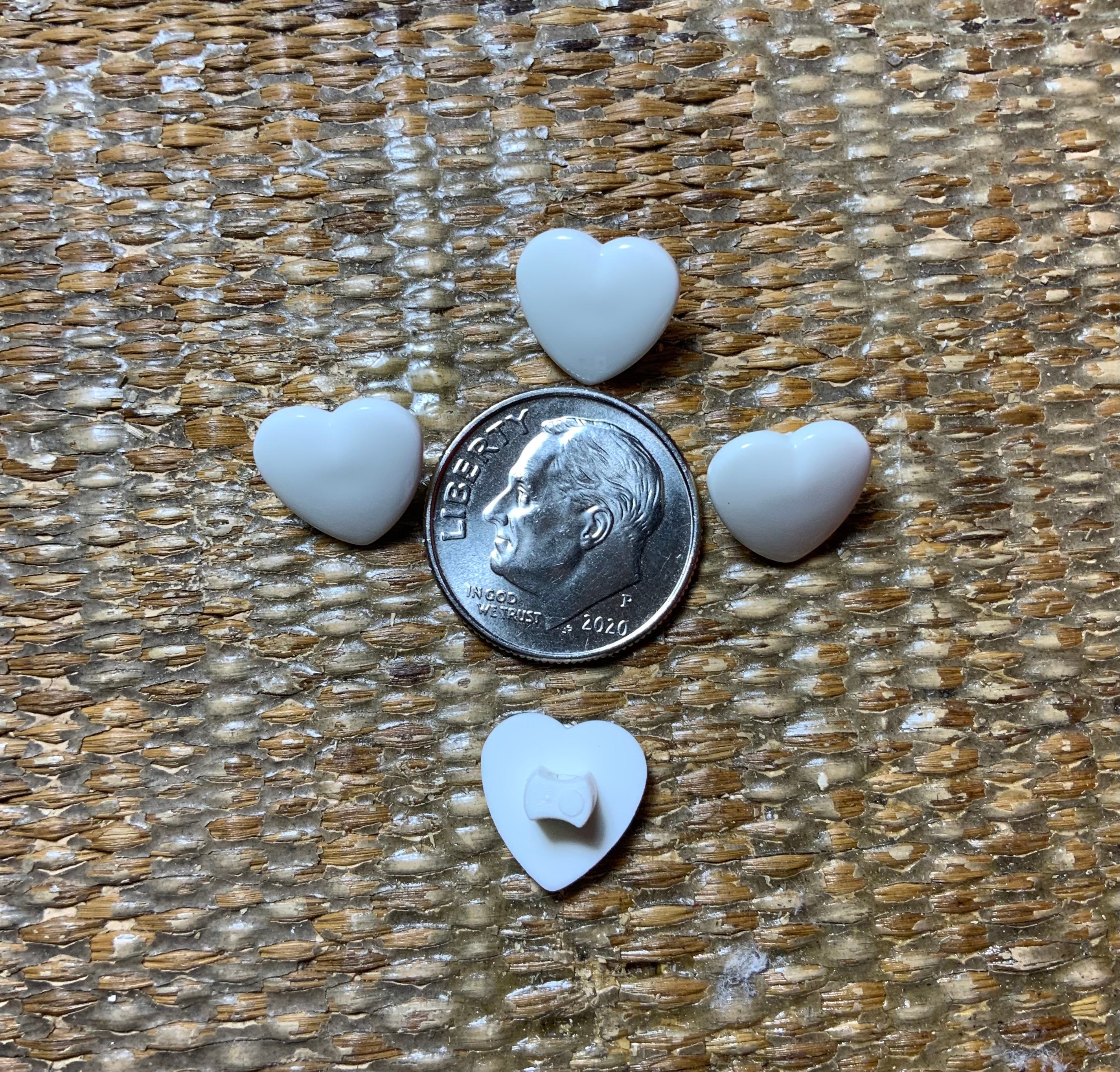 White Heart Buttons, 100 Pieces, Vintage Tiny Button, Plastic, 10mm, 3/ ...