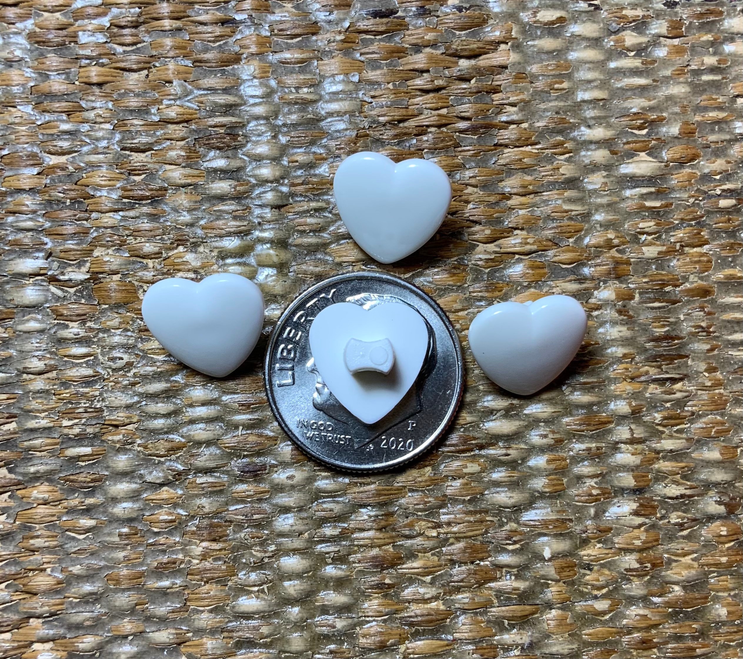 White Heart Buttons, 100 Pieces, Vintage Tiny Button, Plastic, 10mm, 3/ ...