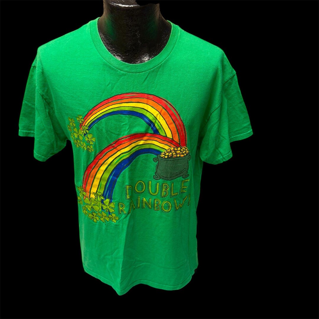 Vintage 90's Y2K Men's Green Lucky Irish DOUBLE RAINBOW Pot of GOLD T ...