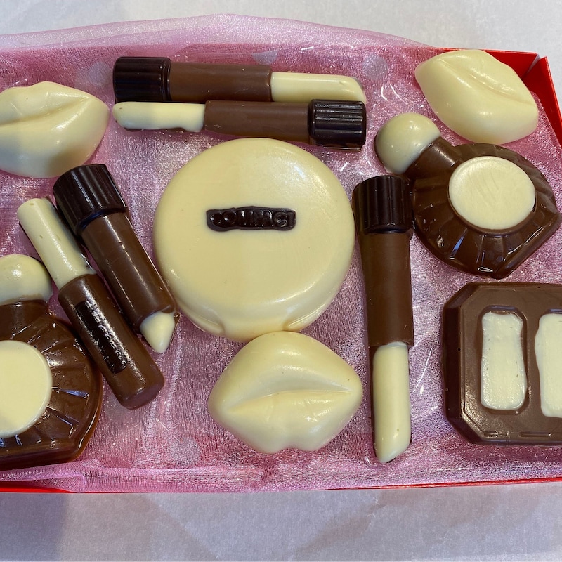 Chocolate Make up Gift - 60+ Gift Ideas for 2026