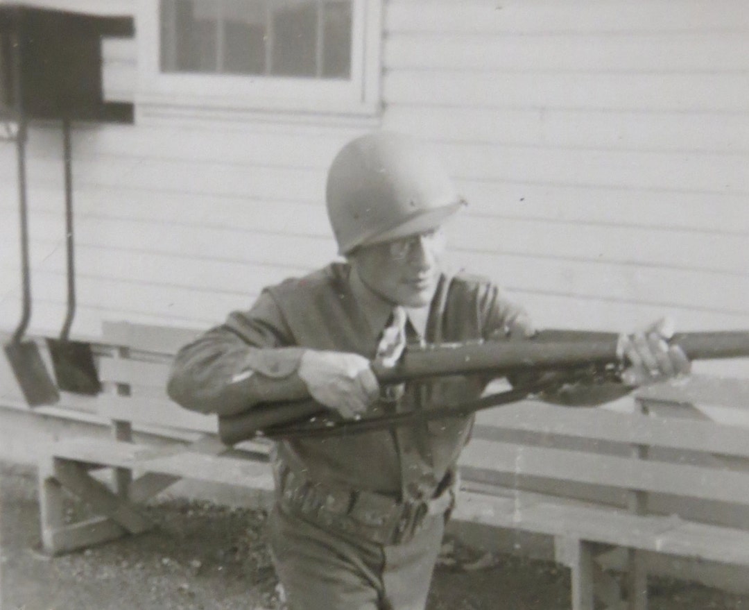 America's Finest - 1940's US Army Soldier Shows His Skill Snapshot ...