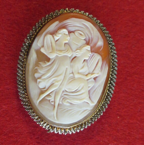 Gorgeous 19th Century Hand Carved Shell Cameo Gold Fi… - Gem