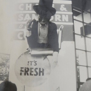 Charlie Mccarhty - 1934 Chase & Sanborn Exhibit Chicago World's Fair ...