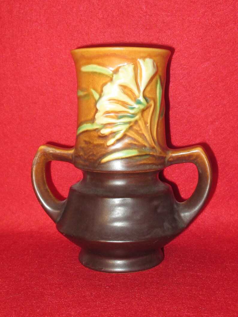 Original 1940's Roseville Art Pottery Freesia Vase # 118-6 - Made in ...