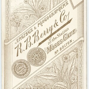 Victorian Young Woman, Vignette Portrait CDV Photo R B Berry & Co. of ...