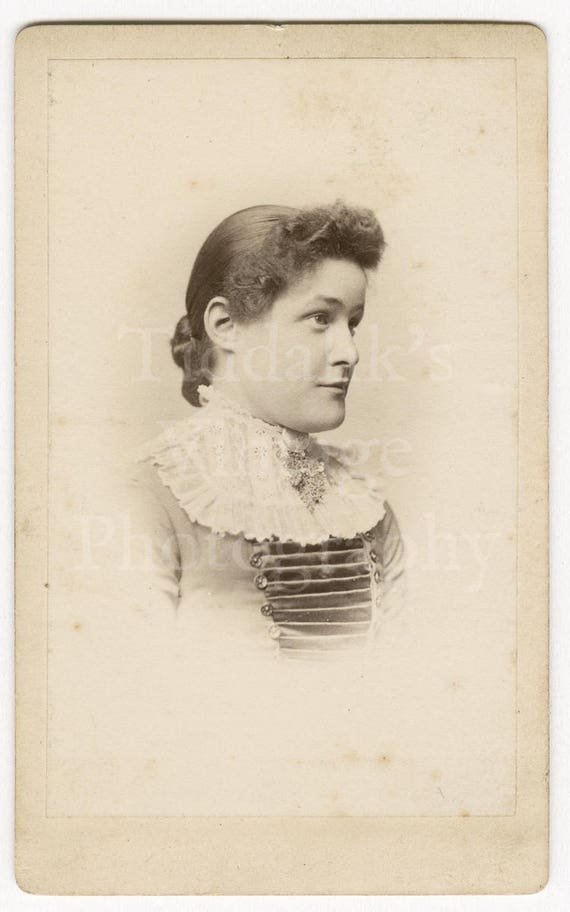 CDV Carte de Visite Photo Victorian Young Attractive Woman | Etsy