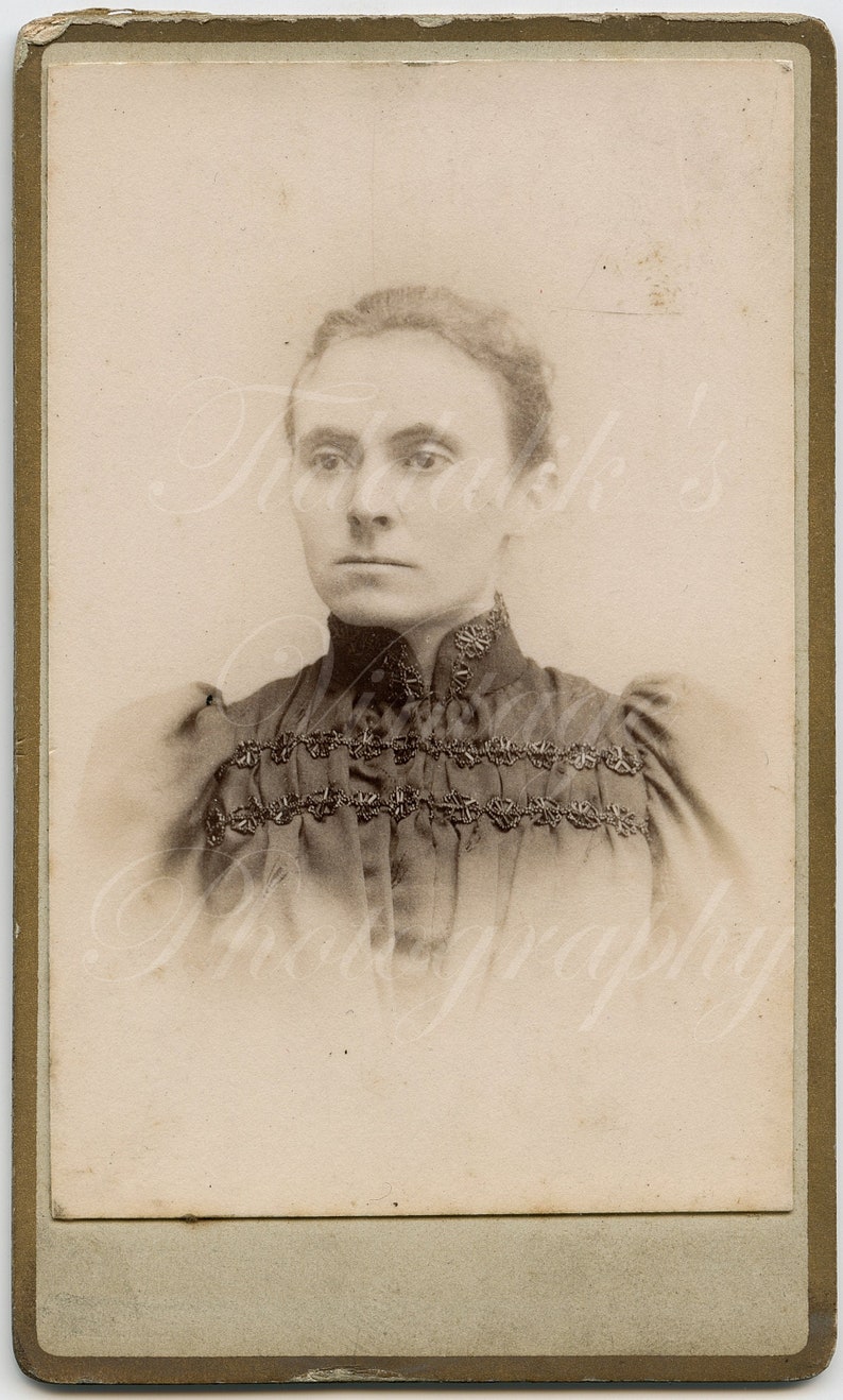 Victorian Young Woman Puff Shoulders Vignette Portrait CDV - Etsy