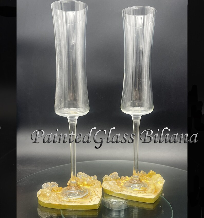Geode Heart Anniversary Wedding Flutes in Gold - Etsy