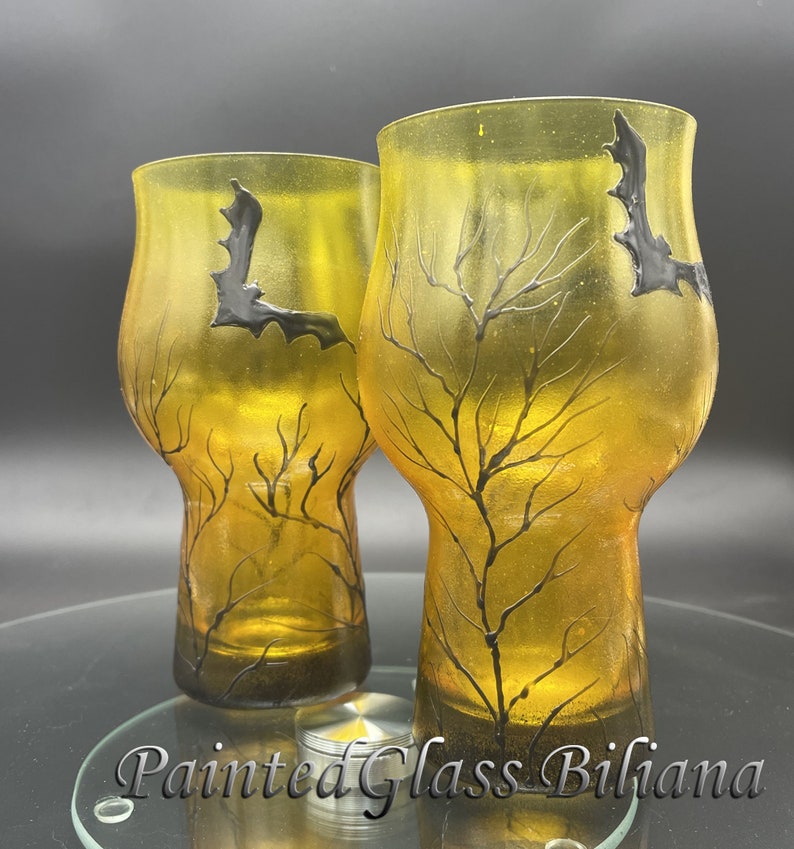Bats Yellow and Black Cocktail Beer Glasses, Halloween Wedding Theme - Etsy