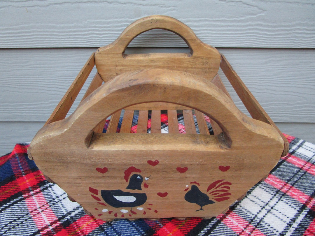 Adorable Vintage Folkart Rooster and Chicken Basket for Your Farm Decor ...