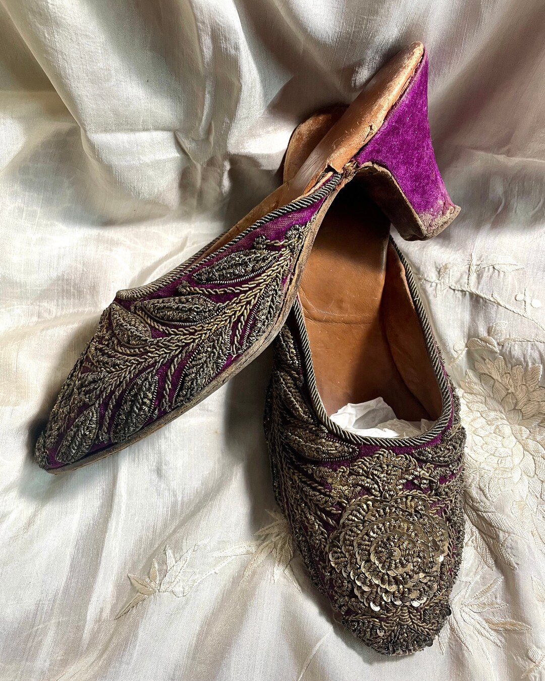 Antique Persian Slippers Mules Fuchsia Velvet & Gold Metallic Thread ...