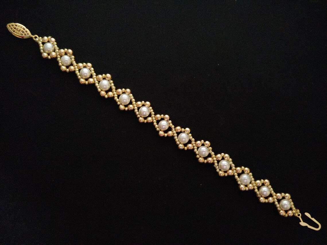 Beaded Bracelet Tutorial. Bracelet Pattern. Diy Bracelet, Easy Bracelet ...