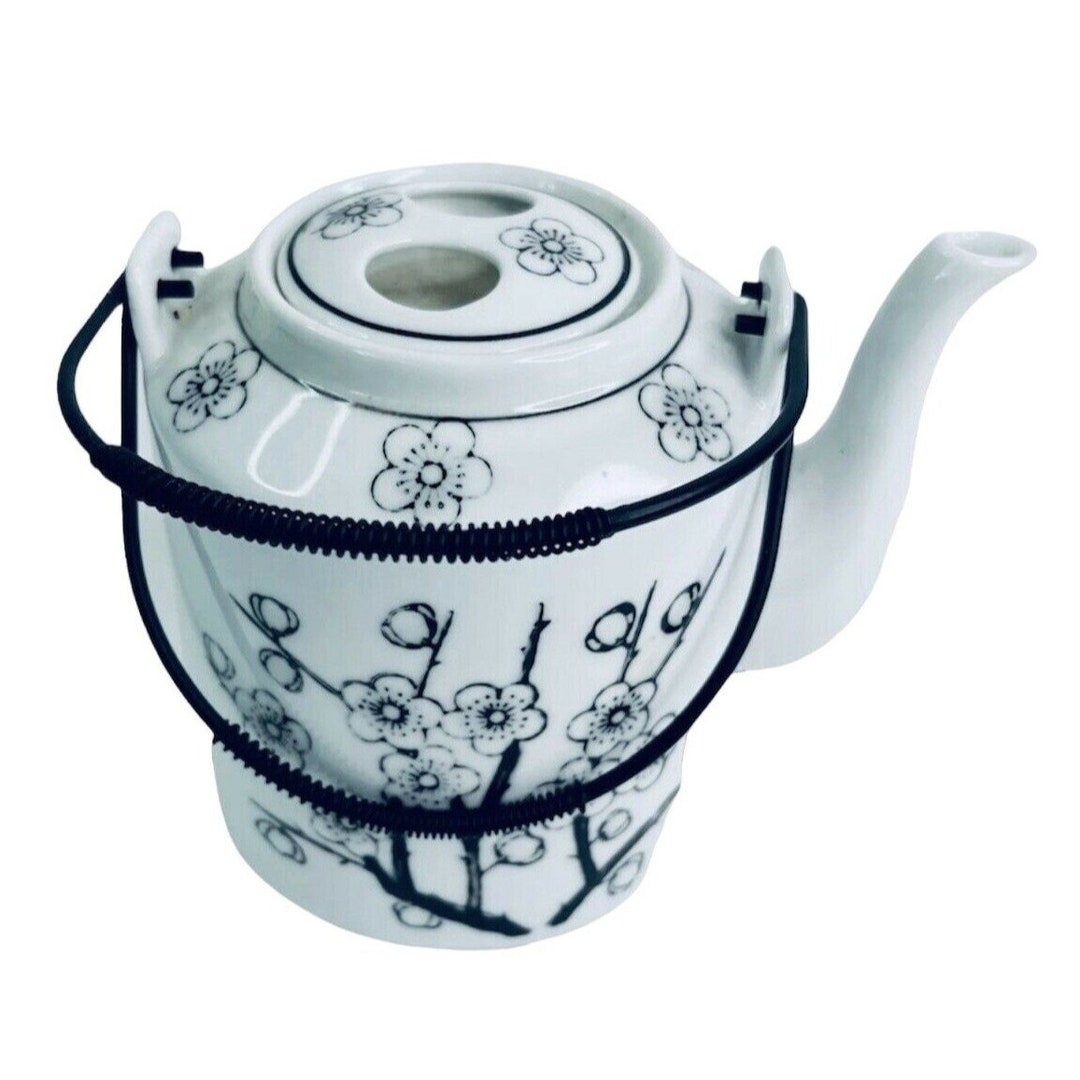 Torre Tagus Collection Teapot Kiri Porcelain Oriental Barrel Shape Flat ...