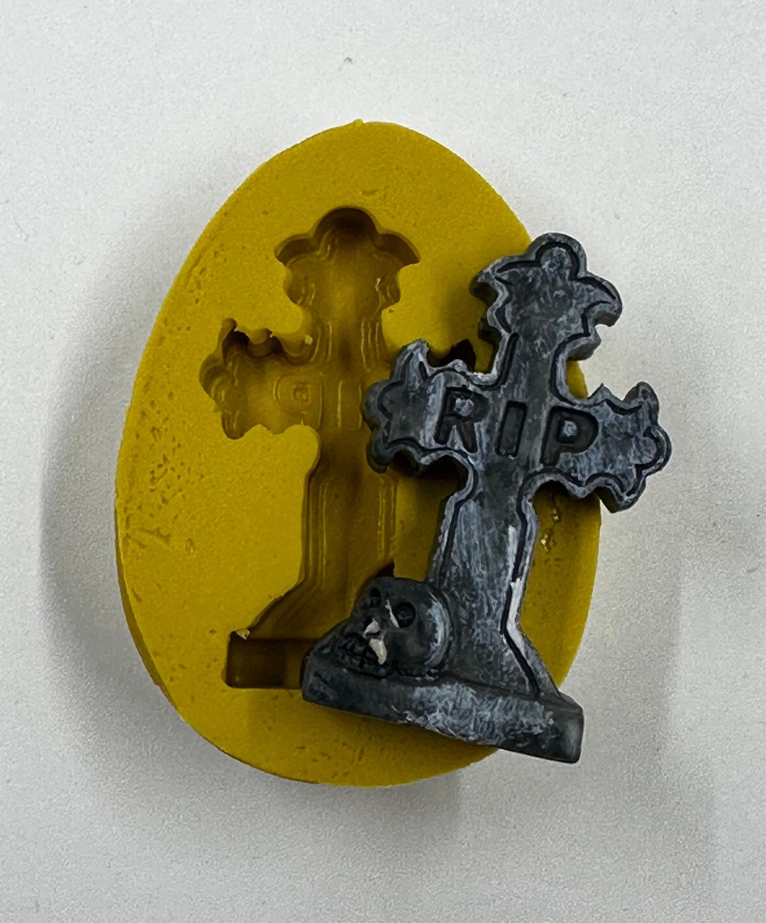 HALLOWEEN/CEMETERY TOMBSTONES Flexible Molds - Great for Cupcake ...