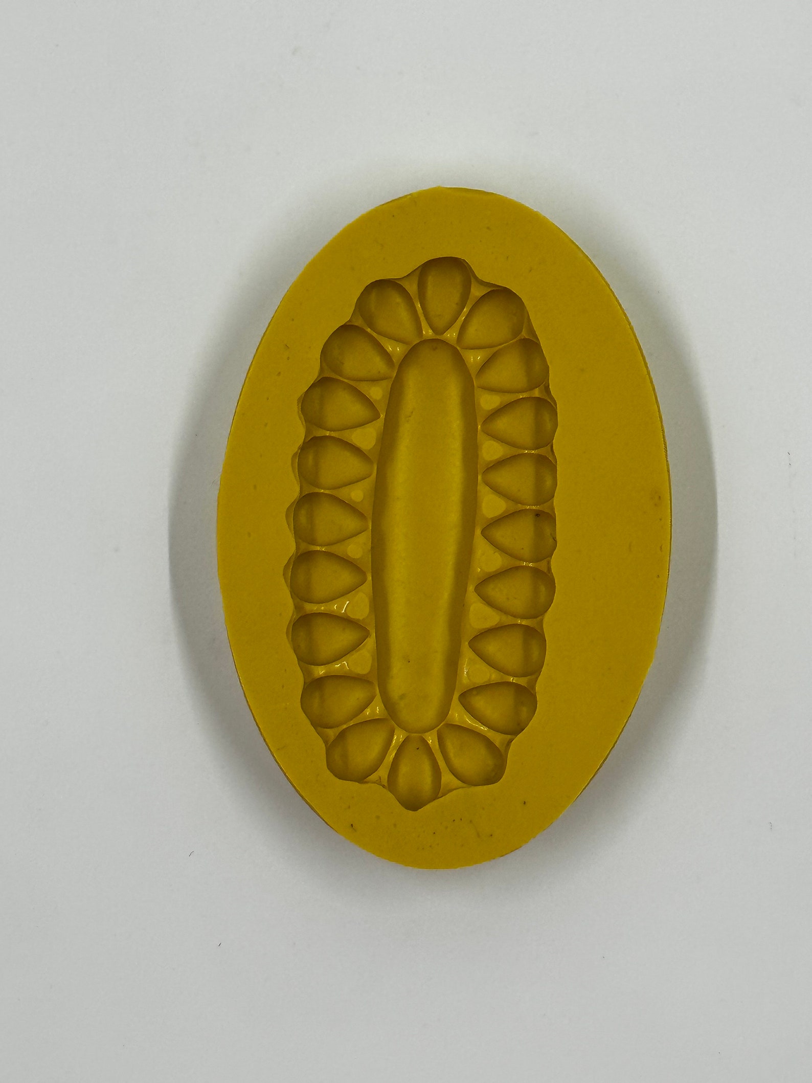 NARROW OVAL With Teardrop Edging - Flexible Mold - Choose From Silicone ...