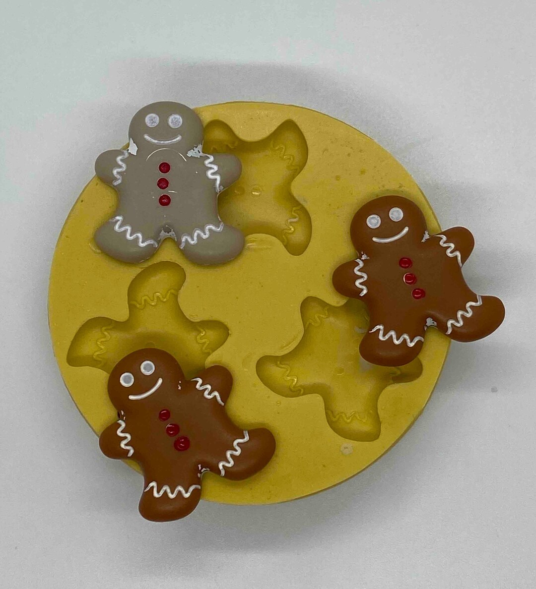 GINGERBREAD MAN CHARM Flexible Mold - Set of Three Gingerbreads Men ...
