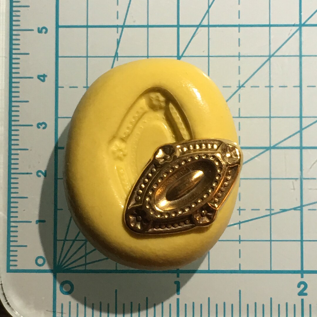 WESTERN-STYLE Triangle-shaped Concho/button Flexible Mold - Available ...