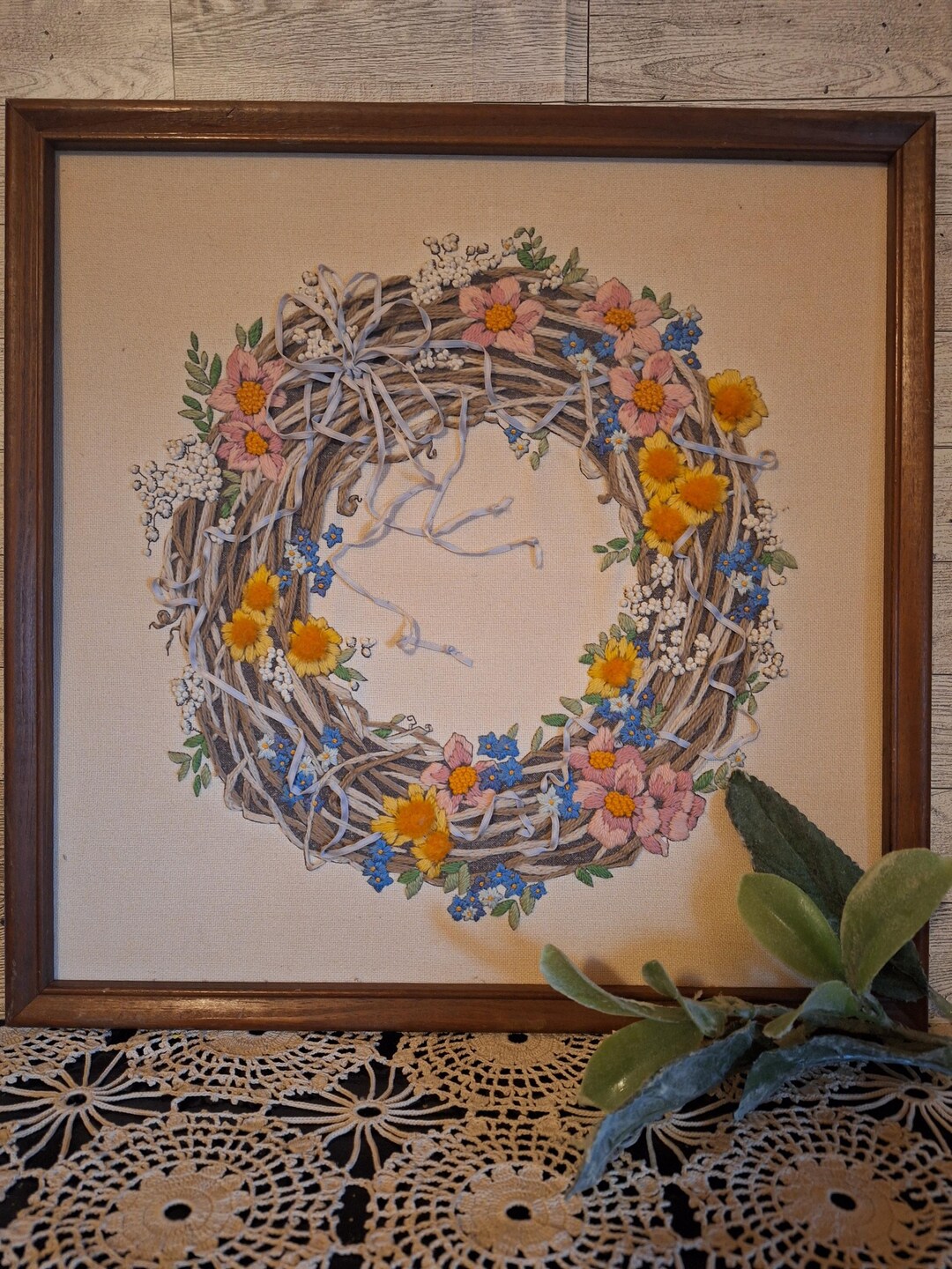Vntg. Framed Needlepoint Wreath Picture 3D , Cottage Core, Handmade ...