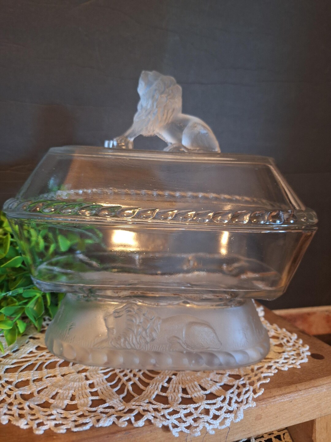 Antique Gilinder & Sons Clear Glass Lion Pedistal Compote Dish ,glass ...