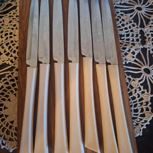 Vintg. Tupperware Knife Set in Wood Holder, Steak Knives, Silverware ...