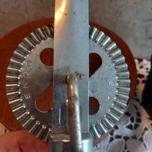 Vintage Black Handled Ecko Hand Mixer, Beater, Retro Kitchen, Kitchen ...