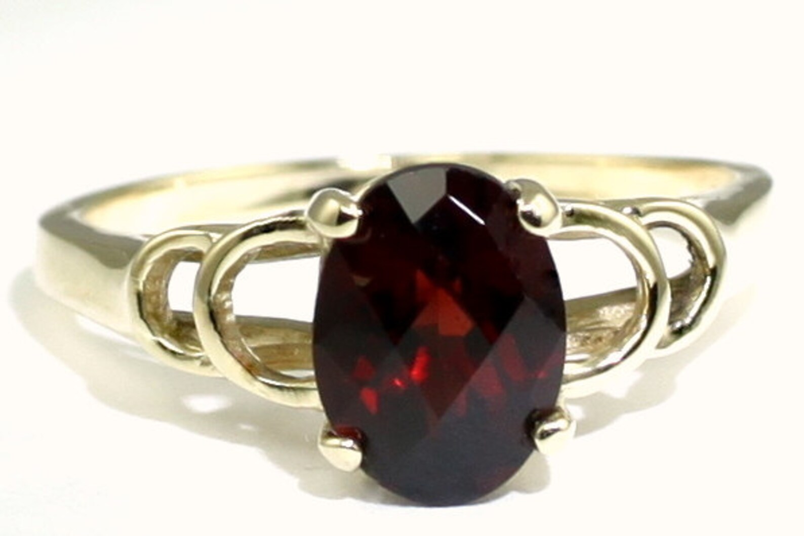Mozambique Garnet 10KY Gold Ring R300 - Etsy