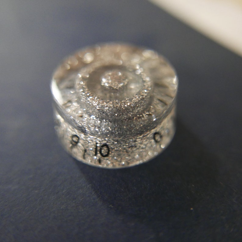 POP-KNOB Gibson / Epiphone Style Guitar or Bass Speed Knob in SILVER ...