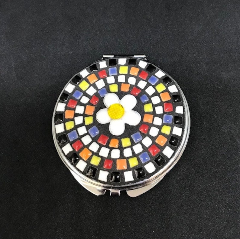 Sunshine White Daisy Mosaic Compact Mirror - Etsy