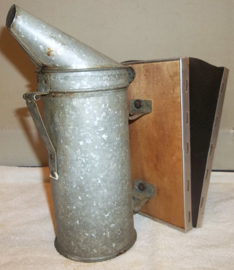 Vintage A. I. Root Co. Bee Keeper's Smoker Apiary Apian Supplies Hive ...