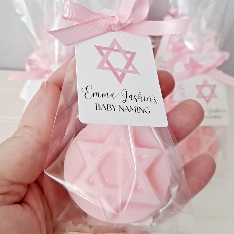 Baby Naming Gift - 60+ Gift Ideas for 2025