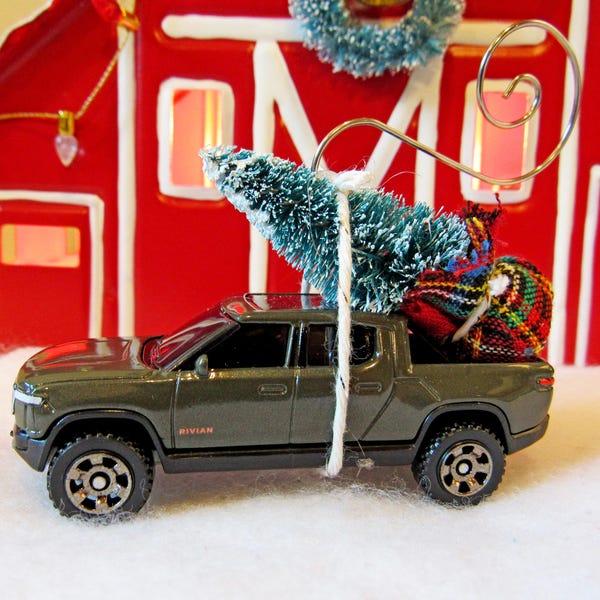 Rivian Gift - 60+ Gift Ideas for 2024