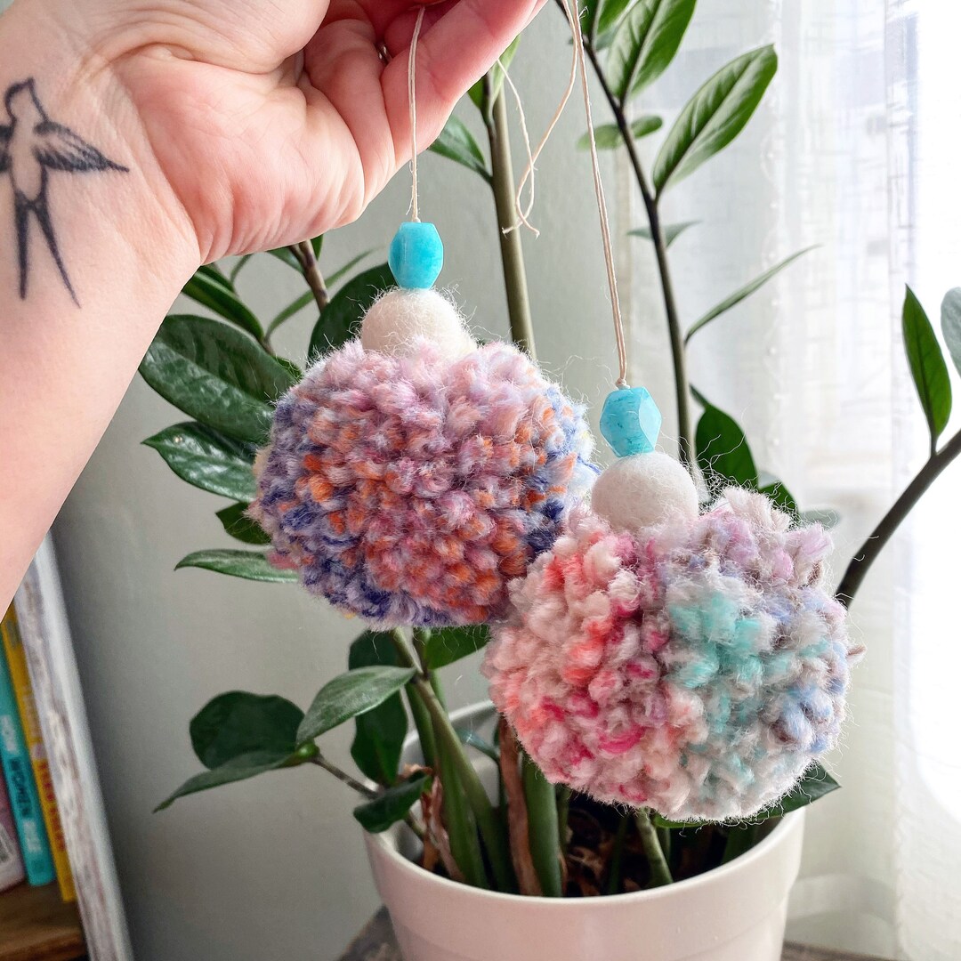 Pom Pom Essential Oil Aquamarine // Oil Diffuser // Car - Etsy