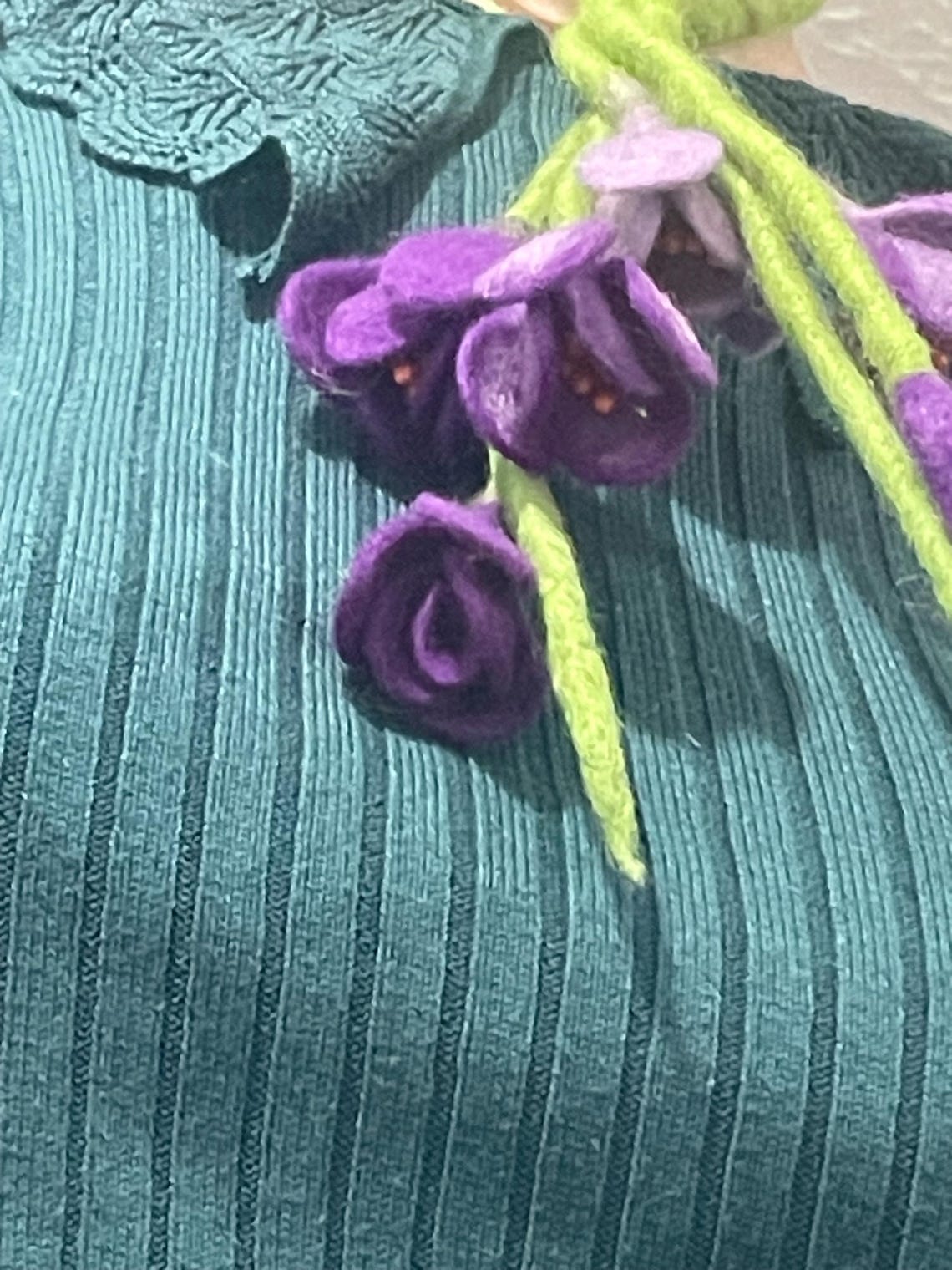 Needle Felted Crocus Flower Necklace - Etsy