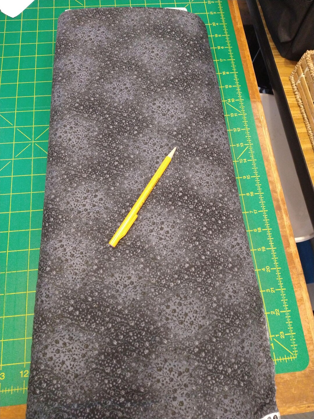 Robert Kaufman Fusions 4070 Black 100% Cotton Fabric - Etsy