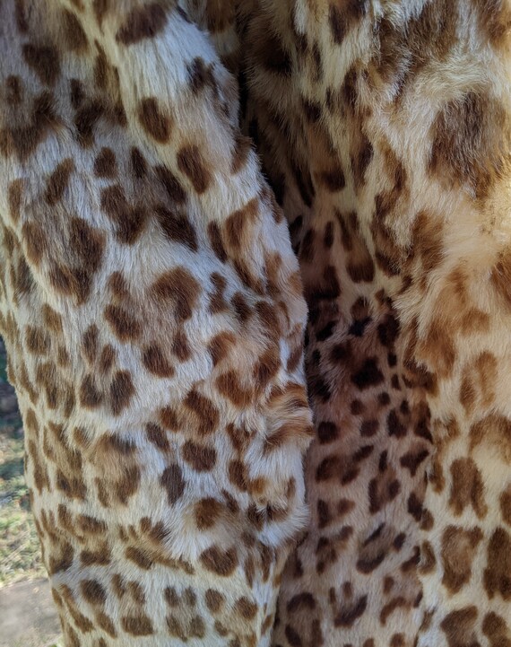 Vintage Shearling Wool Coat with Wild Cat Print – 195… - Gem
