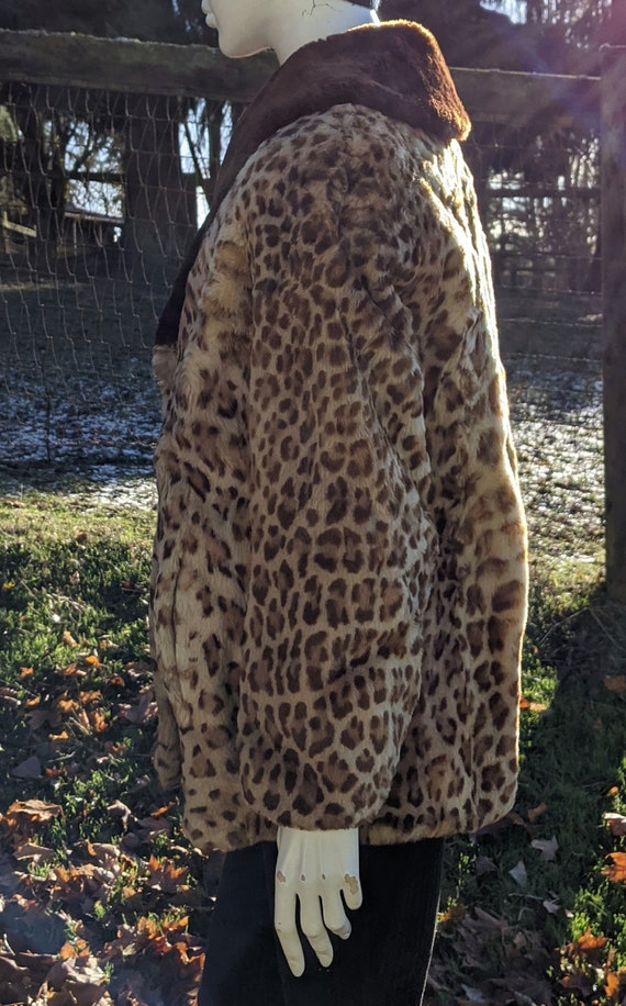 Vintage Shearling Wool Coat with Wild Cat Print – 195… - Gem