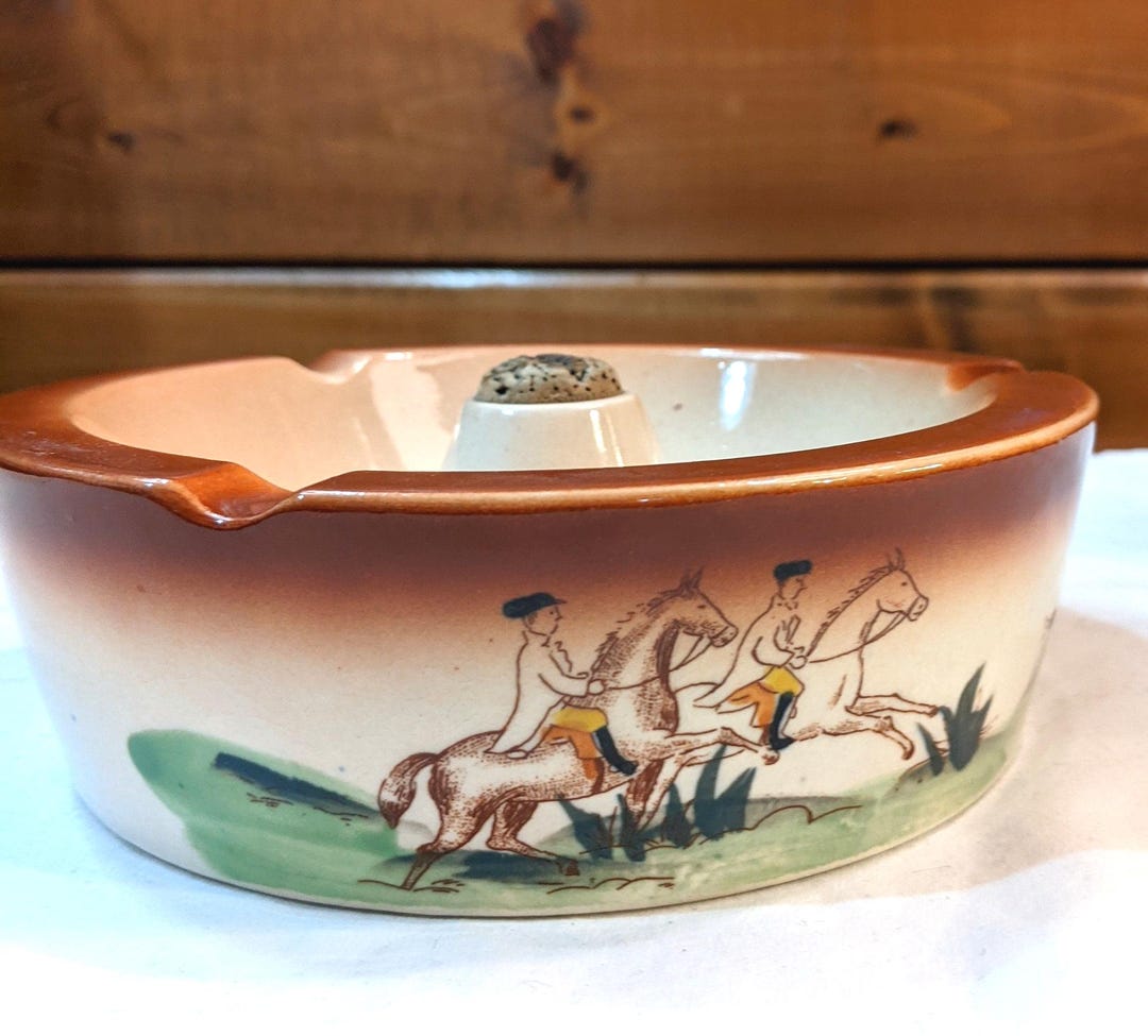 Vintage Ceramic Ashtray Elevated Hand Painted Huntsmen and Hounds-1930s ...