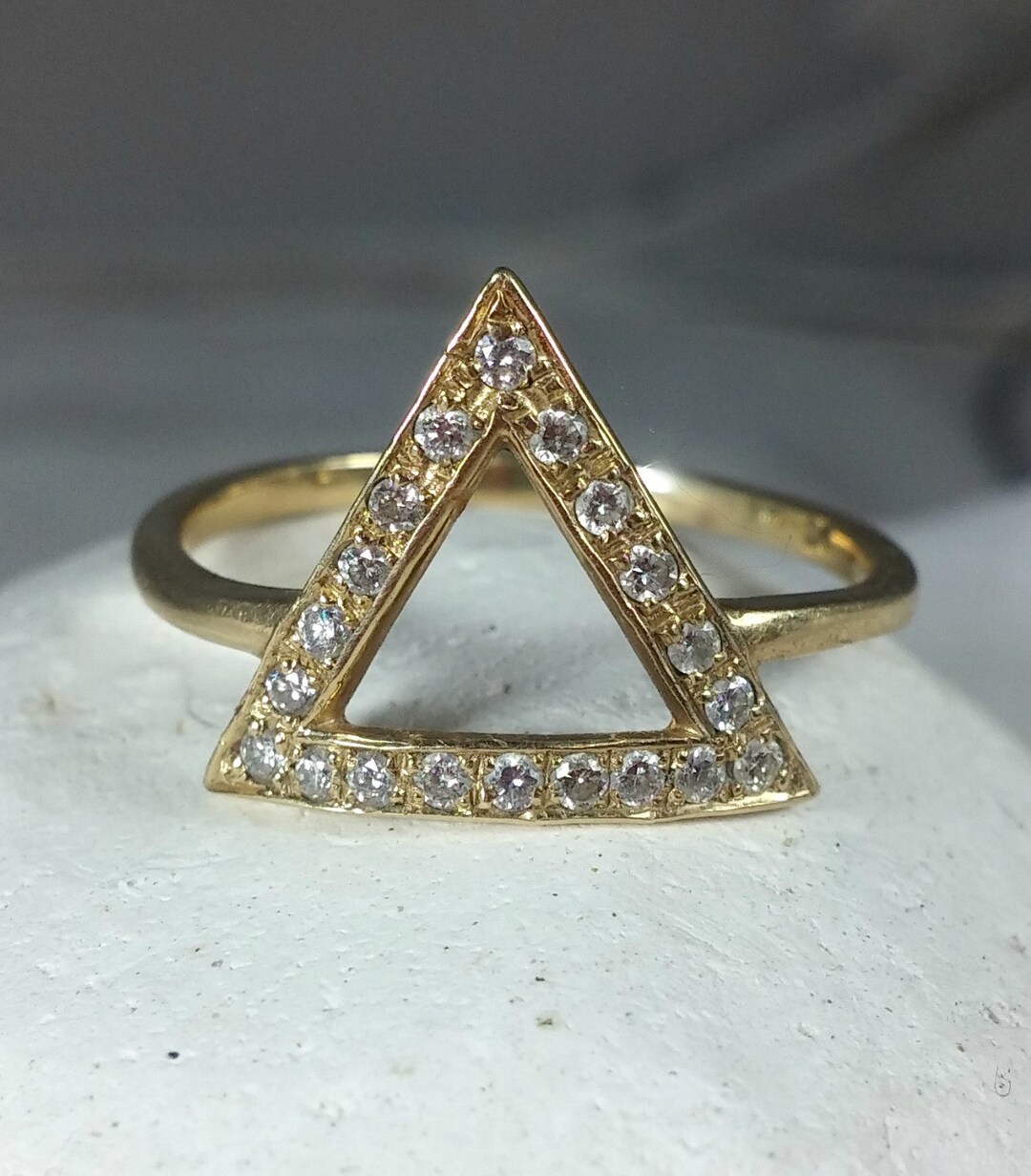 14kt Gold Diamond Triangle Ring: Geometric Statement Ring - Etsy