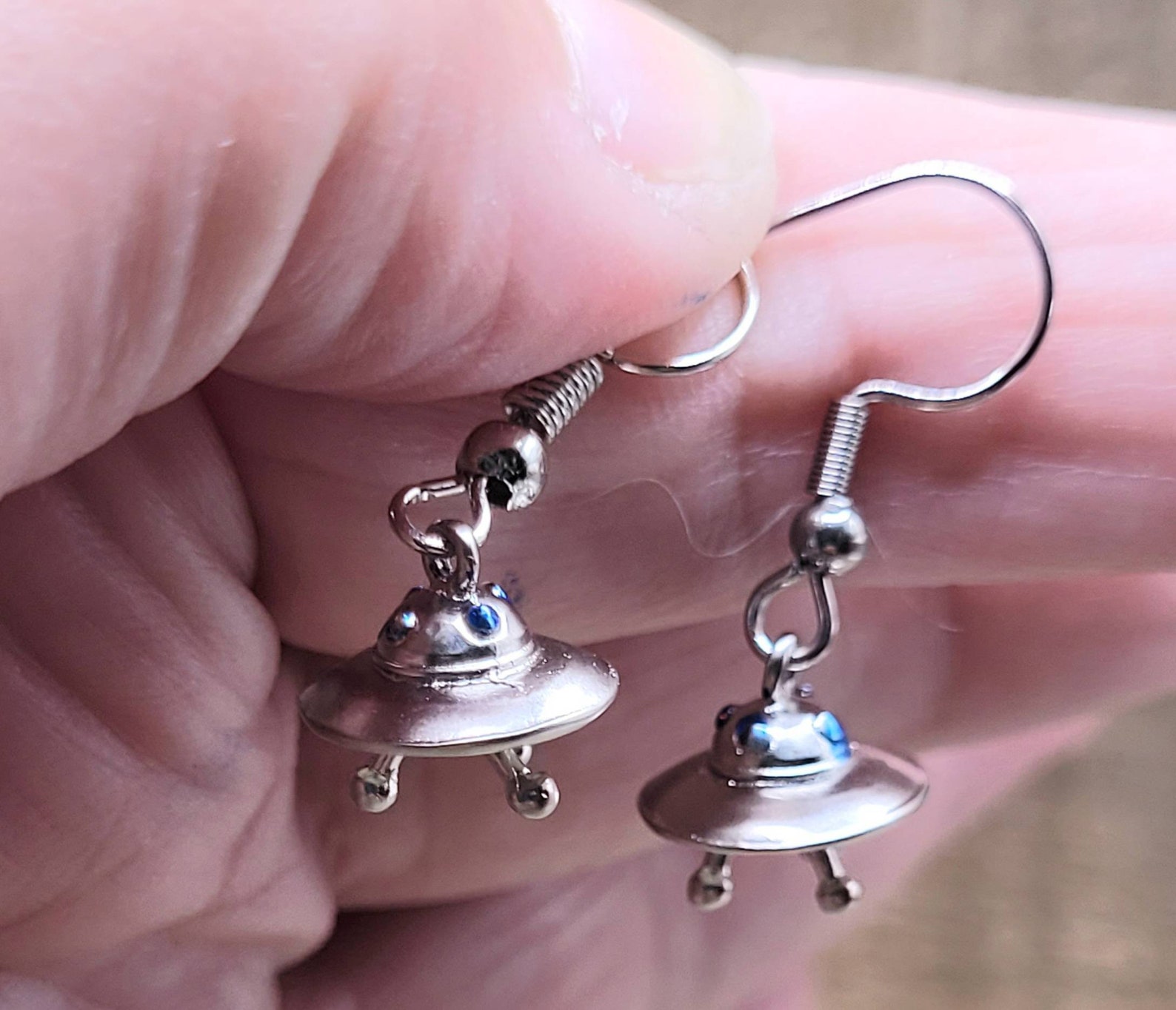 Alien Space Ship Earrings, Flying Saucer, UFO Earrings, Silver or Gold ...
