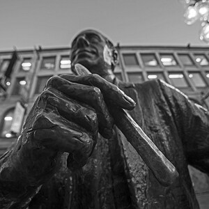 Red Auerbach Chilling in Fanueil Hall, Fanueil Hall, Red Auerbach ...